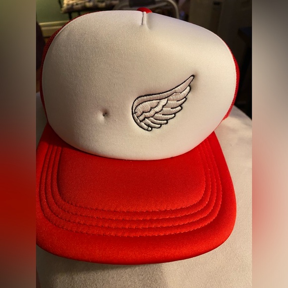 Accessories | Nwt Angel Wing Trucker Cap | Poshmark